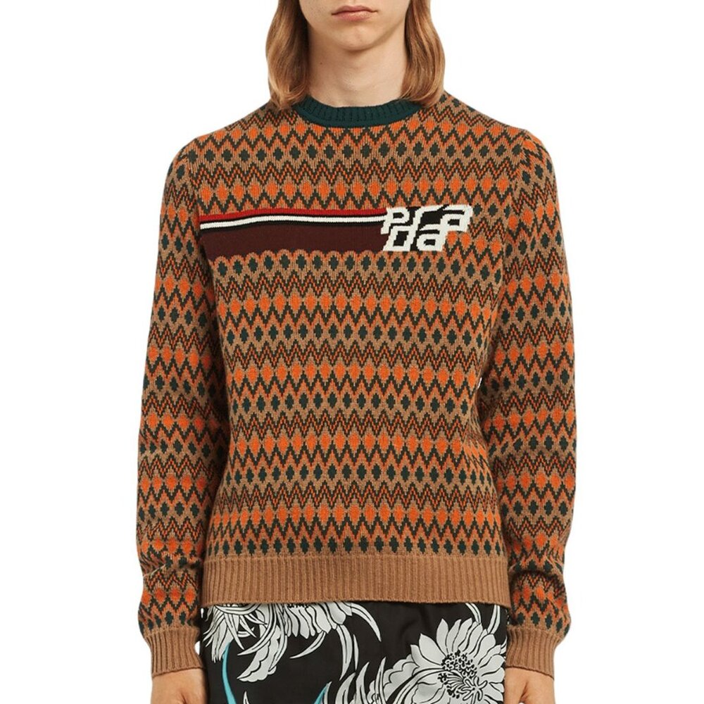Prada Aw/18 Runway Camel Brown Chevron Logo Cashmere … - Gem